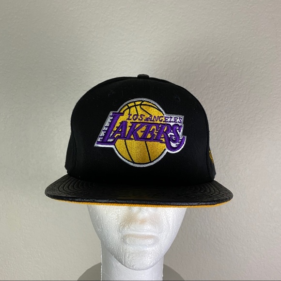 New Era | Accessories | Los Angeles Lakers Hwc New Era Hat Adjustable ...